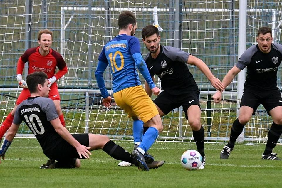 Rote Karte und ein nicht gegebenes Tor: Langengeisling bleibt im Jahr ...