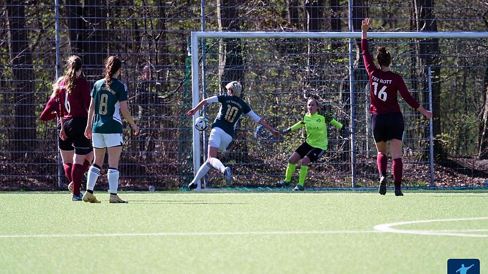 5-1 TBM marschiert! Gästekeeperin Rupp verhindert ein Debakel - FuPa