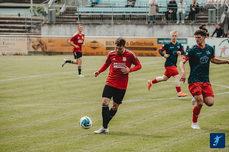 BSG Stahl Brandenburg siegt vor 801 Fans und kommt dem Aufstieg näher ...