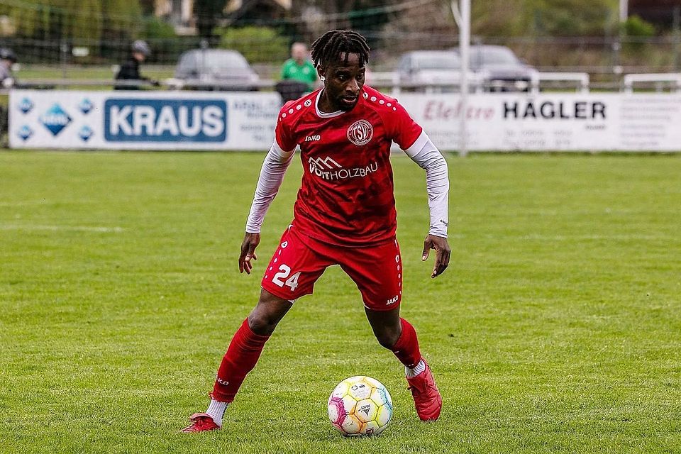 Upo schnappt sich Ex-Bayernligaspieler Amaizo - FuPa