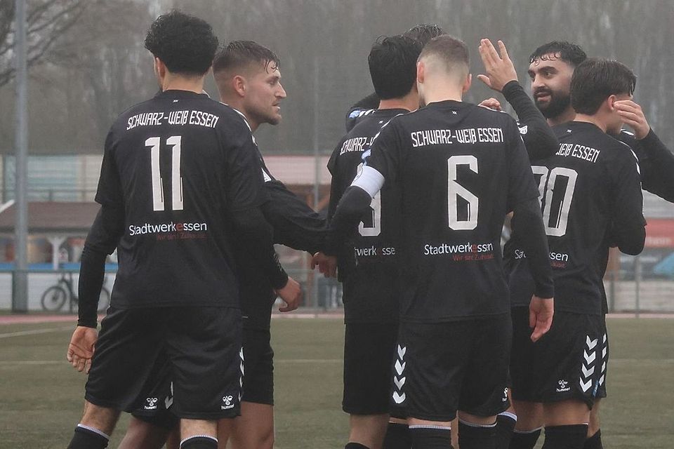 ETB Schwarz-Weiß Essen holt dritten Sieg in Serie - FuPa