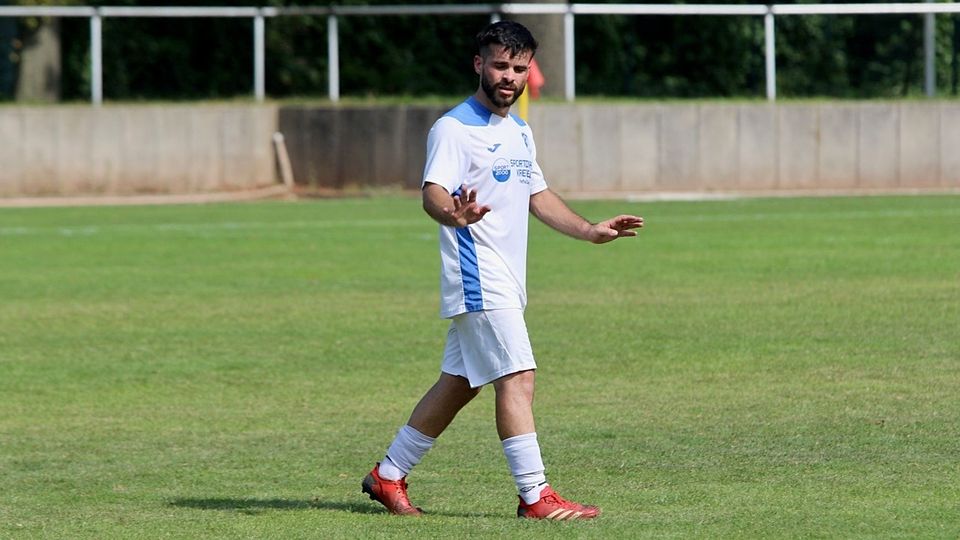 Starke Fair-Play-Aktion von Petros Petridis bei Hellas Krefeld II - FuPa