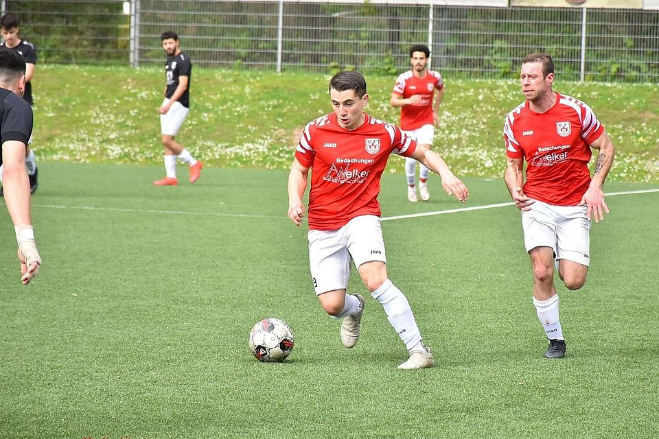 SC Viersen-Rahser: Alte Tribüne wieder hergerichtet - FuPa