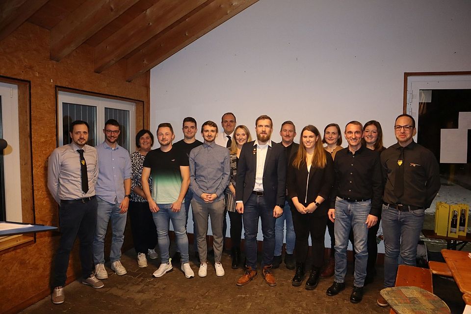 Frickenhofens Vorstandschaft unterzieht sich einer Verjüngung - FuPa