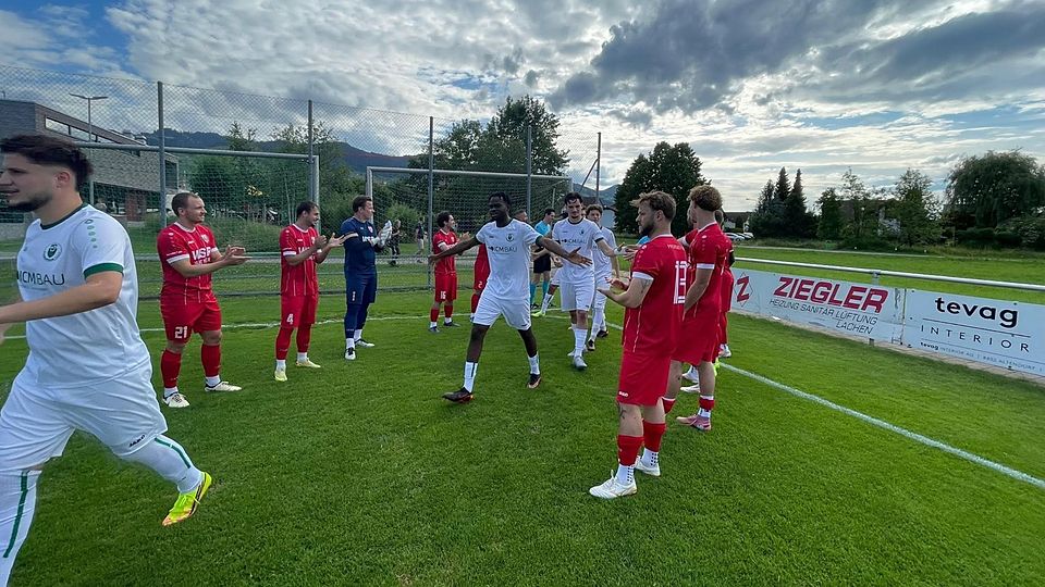 Schöne Geste in Lachen - Seefeld wahrt Chance - Uster mit Ligaerhalt - FuPa