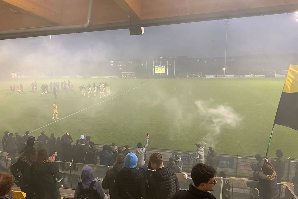 D1S1: knapper Heimsieg für Bissen im Spitzenspiel - FuPa