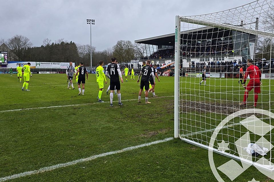 Stuttgarter Kickers: 1:0-Sieg zum Jahresabschluss - FuPa