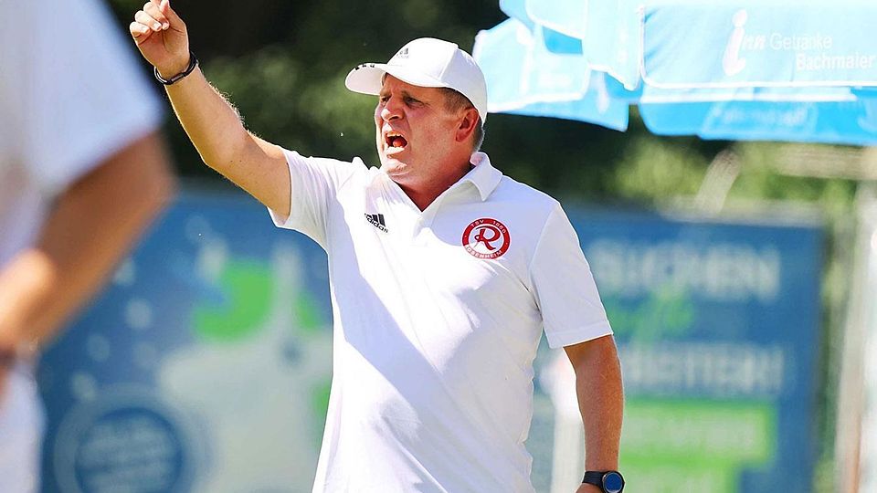 Trainerknall bei 1860 Rosenheim: Schellenberg ersetzt Lucksch - FuPa