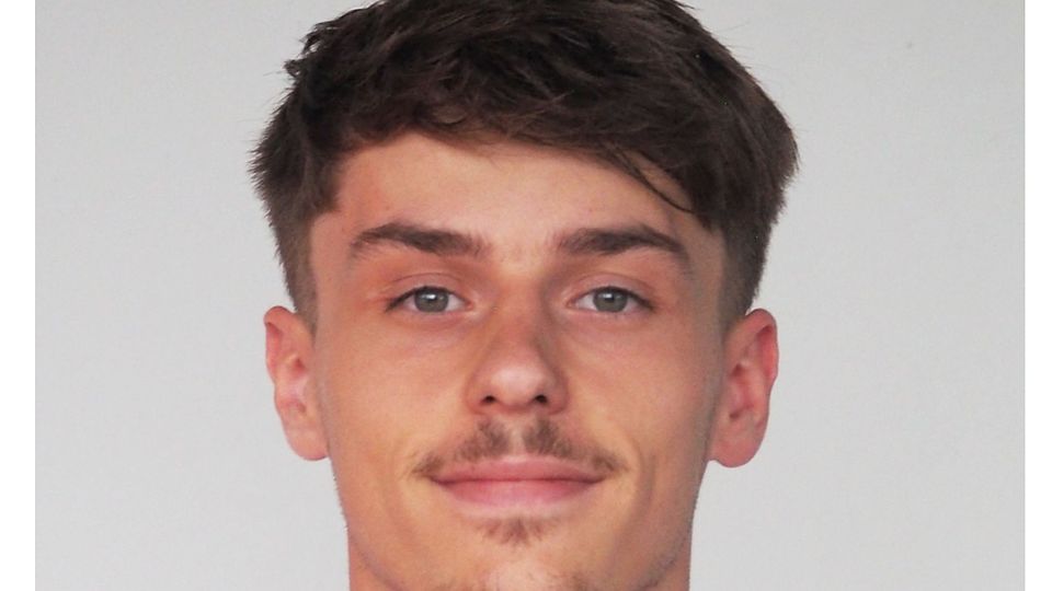 Marc Ehrhart verlängert seinen Vertrag - FuPa