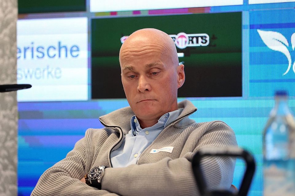 TSV 1860: Reisinger redet sich in Rage - bei Pfeifer-Rauswurf ...