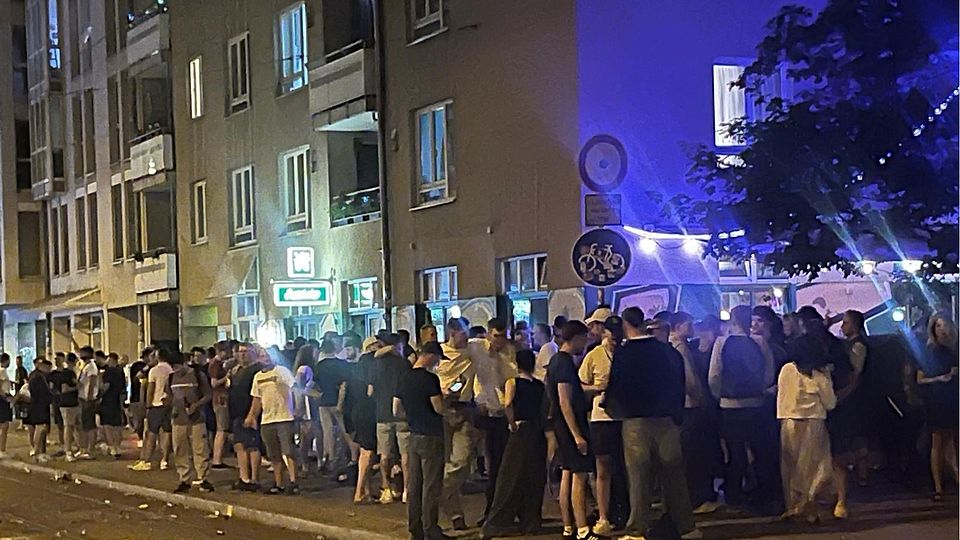 Löwen-Fans feiern Ismaiks Ende mit Raketen und Böllern bis in die Nacht ...