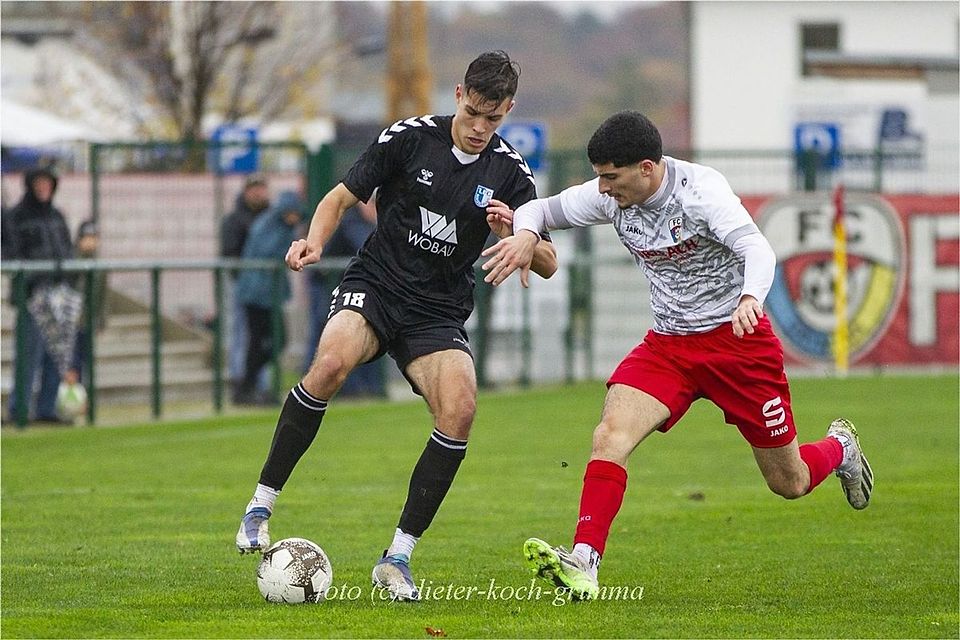Nollenberger löst den Knoten: FCM-Reserve besiegt Einheit Rudolstadt - FuPa