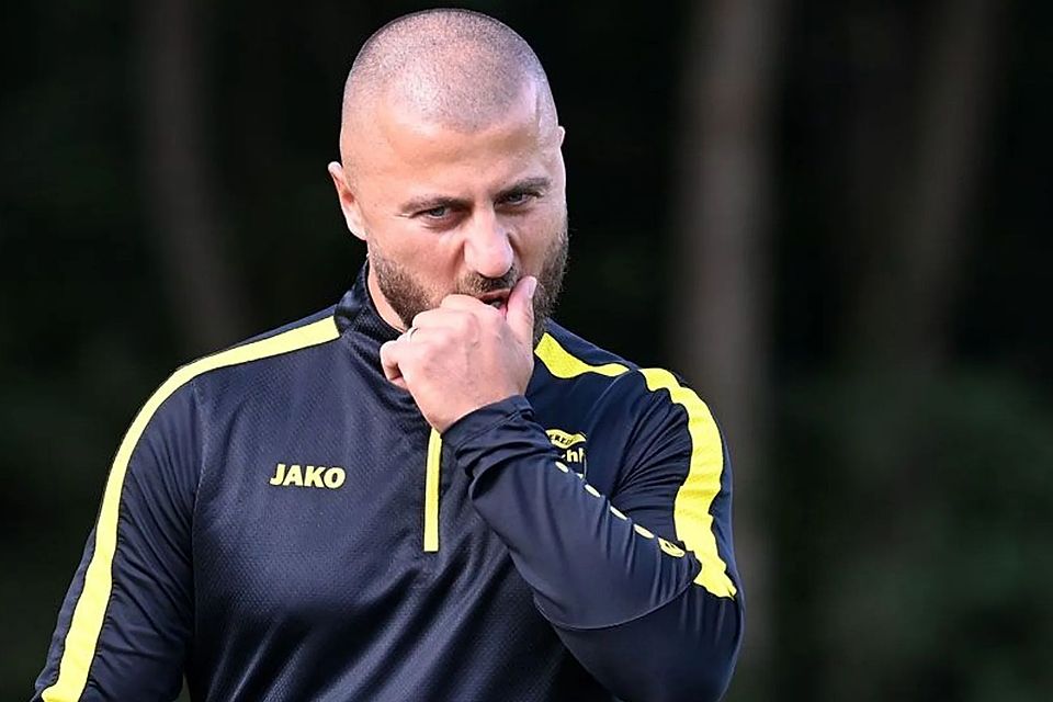 "Ein Aufstiegstrainer": Die Mission des neuen Coach von DV Solingen - FuPa
