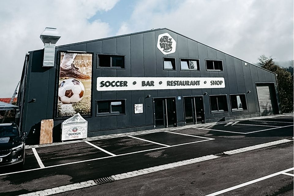 BOLZWERK ANPFIFF – endlich öffnet die Indoor Soccer Halle in Spiegelau ...