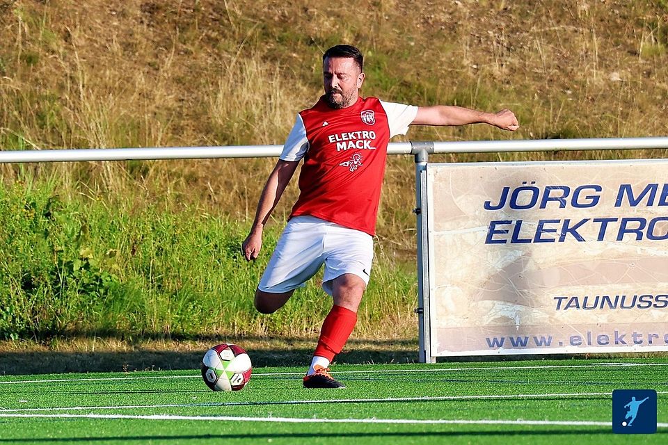 A-Liga RTK: Mustafa Aktan trifft mit fast 50 traumhaft - FuPa