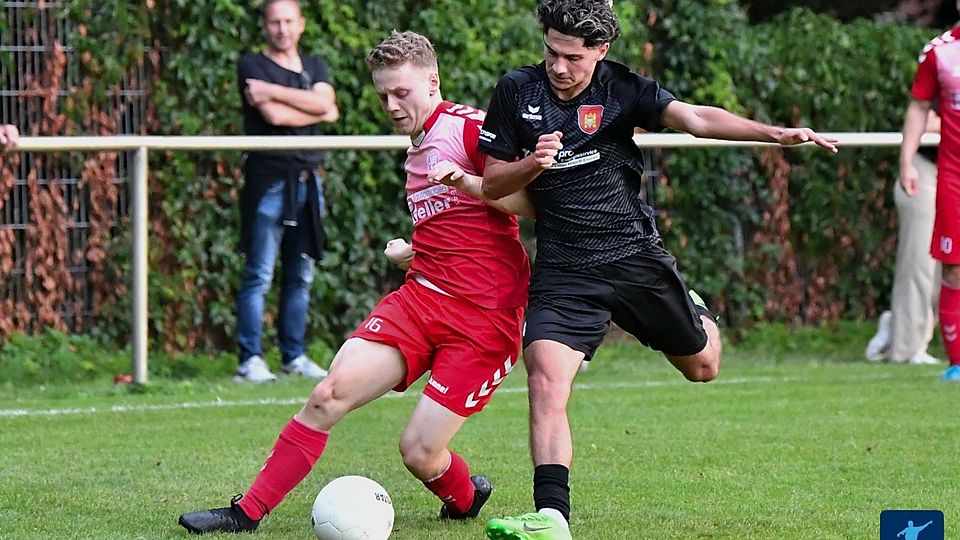 Hövelhof behauptet Platz 1 - Herford mit Kantersieg - FuPa