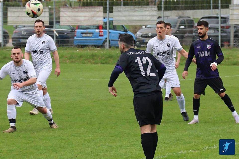 Bezirksliga-Spieler wechselt zu Kreisliga-Schlusslicht, neuer Trainer ...