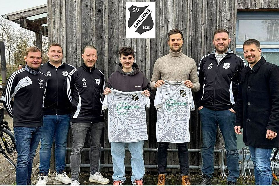 SV Sarching stand vor dem Aus: Die Lichter werden wieder heller - FuPa