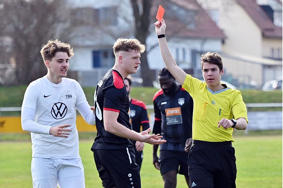 Die TSG Thannhausen springt an die Spitze - FuPa