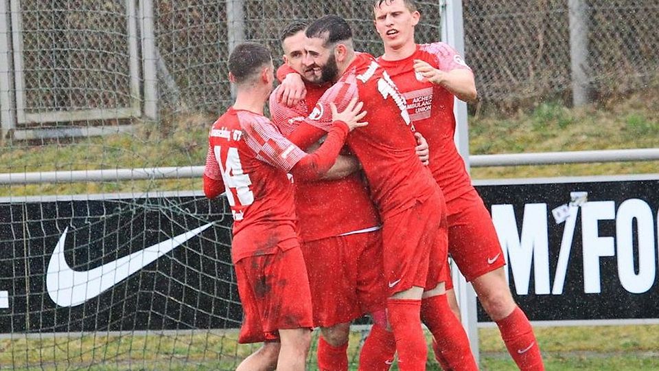 Bayernliga: Heimstetten gewinnt Derby - Landsberg holt auf - FuPa