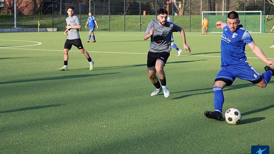 Polizei SV gewinnt „Verfolgerduell“ - FuPa