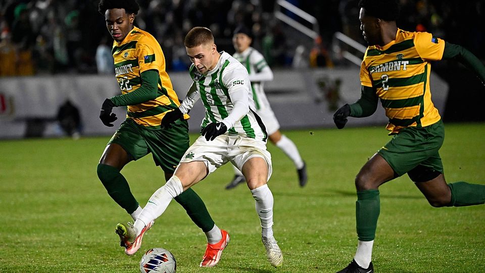 Vom College-Soccer ins Weiche-Trikot - FuPa