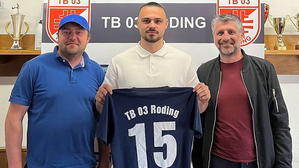 Roding lässt aufhorchen: Kosova-Torjäger Mujcinovic kommt - FuPa