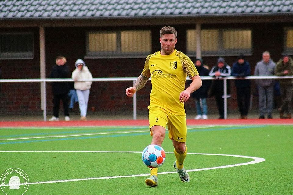 Kreisliga A: Roland Millich kommt schlafmützig zum Sieg - FuPa