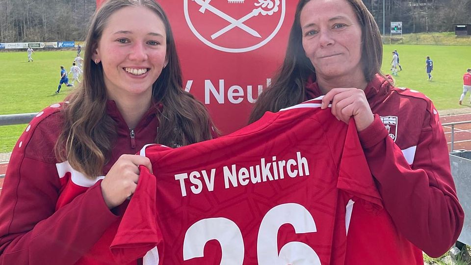 Im Tor die Mutter, im Sturm die Tochter - FuPa