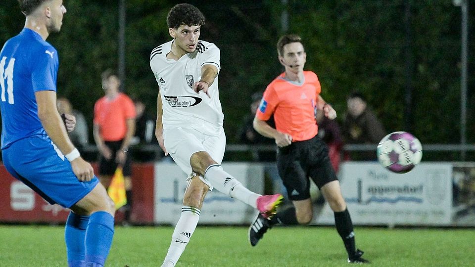 Duo aus Kareth: Regenstauf verstärkt sich vierfach - FuPa