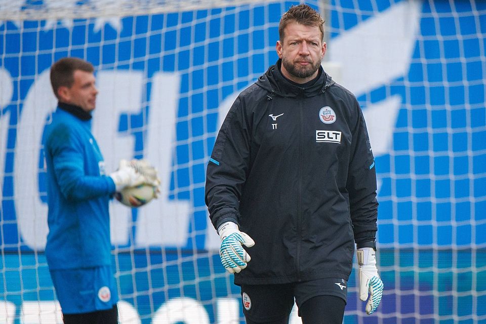 F.C. Hansa Rostock: Torwarttrainer Dirk Orlishausen geht - FuPa