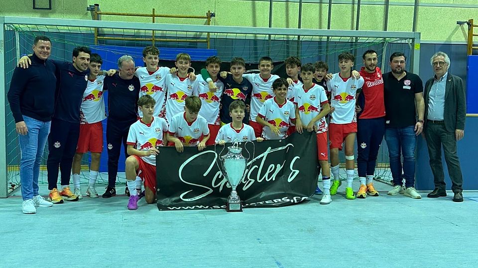 Vor 500 Zuschauern: RB Salzburg triumphiert in Simbach - FuPa