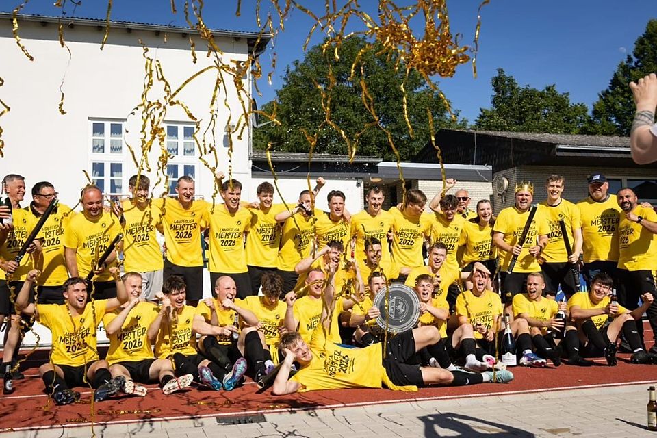 Nach neun Jahren: SuS Bad Westernkotten feiert Westfalenliga-Rückkehr ...