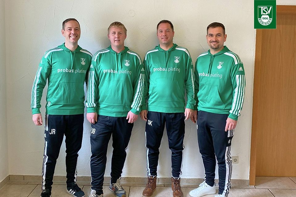 Kontinuität im Erfolg: Trainerteam verlängert für die neue Saison - FuPa