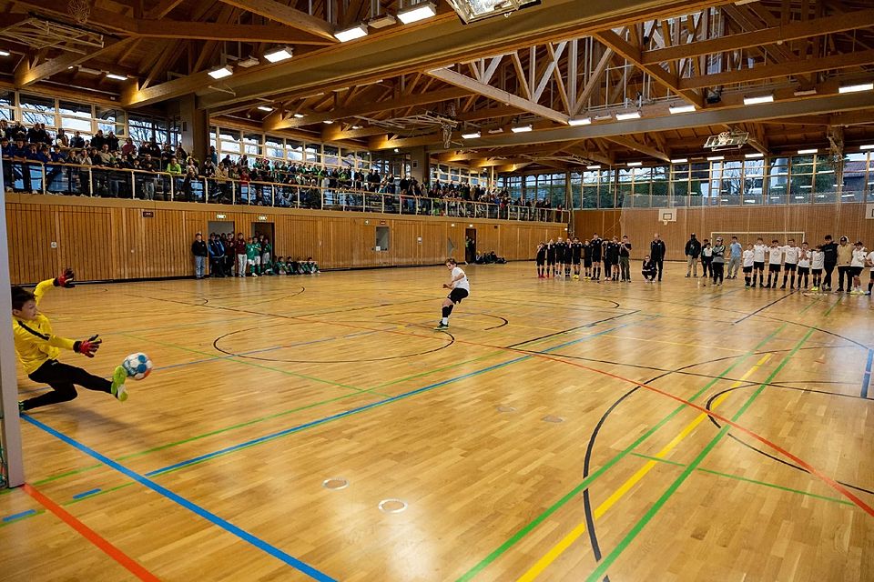 Holzkirchner B-Junioren behalten Pokal in eigener Halle - FuPa