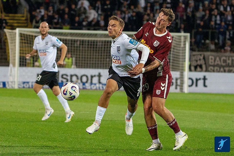SSV Ulm dreht das Spiel gegen Jahn Regensburg und feiert Heimsieg - FuPa