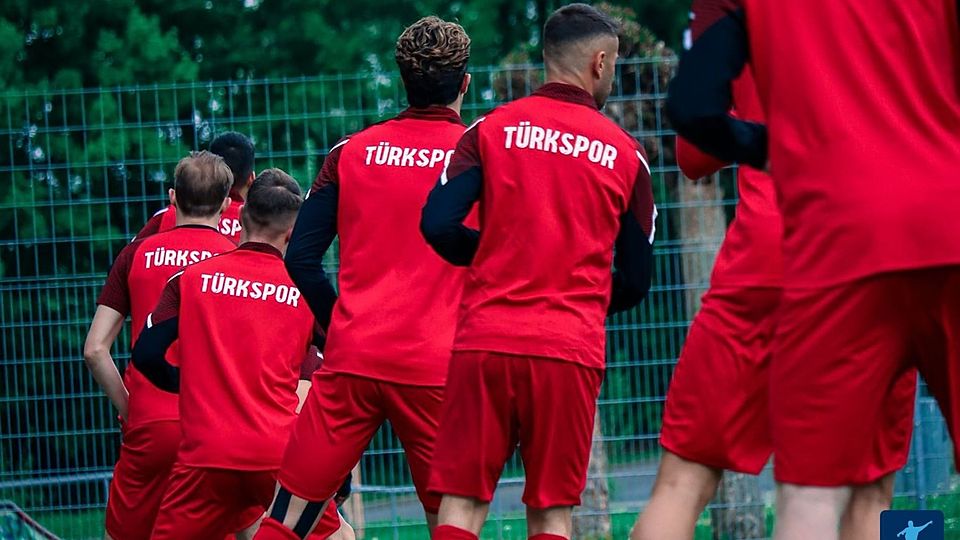 Oberliga-Aufsteiger mit wichtigen Personal-Entscheidungen - FuPa