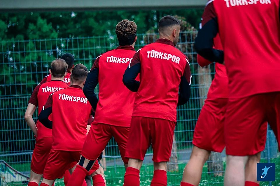 Oberliga-Aufsteiger mit wichtigen Personal-Entscheidungen - FuPa