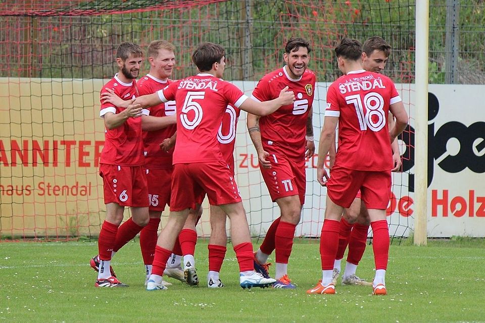 1. FC Lok Stendal landet Spektakel-Sieg, VfL Halle verspielt ein 3:0 - FuPa